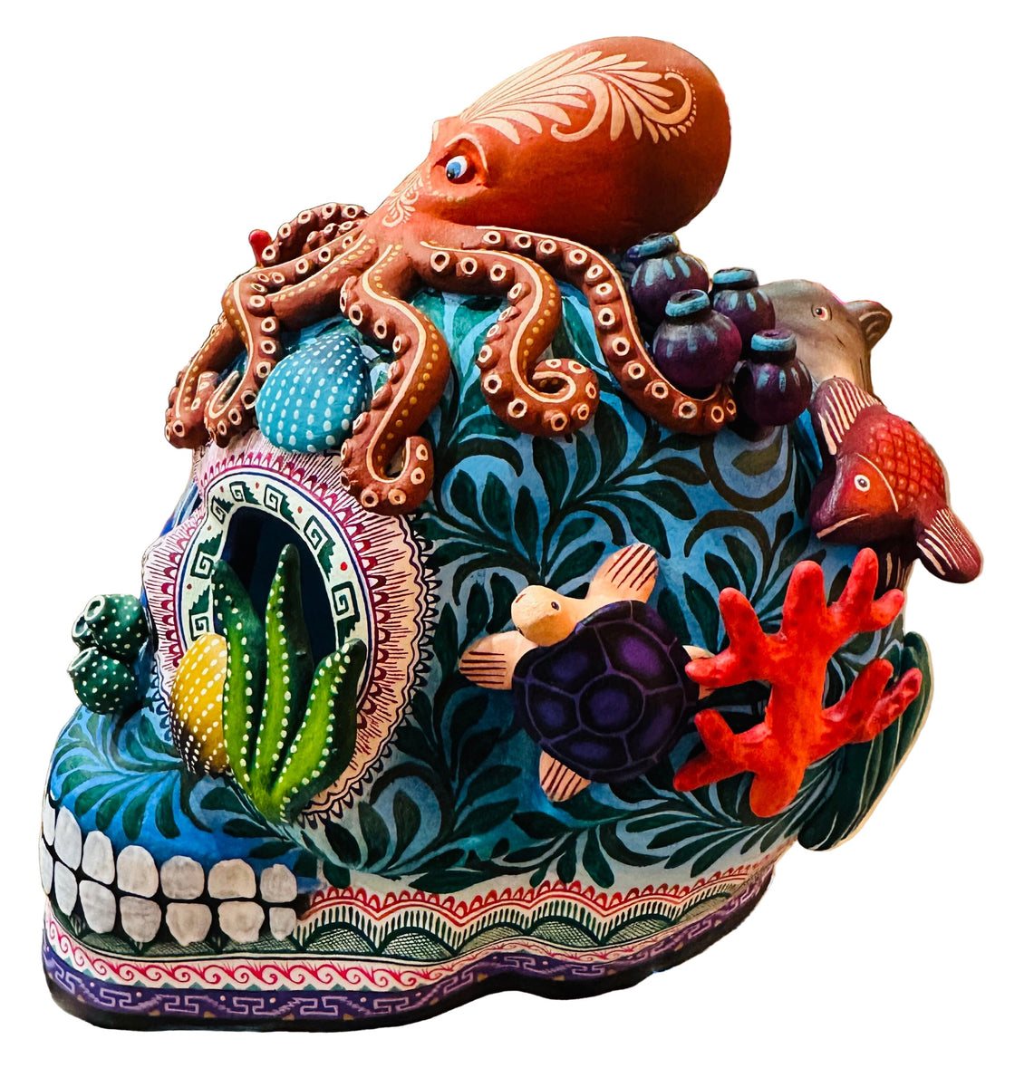 exquisite-sea-life-skull-exclusives-milagros-seattle-228960_1200x1200 ...